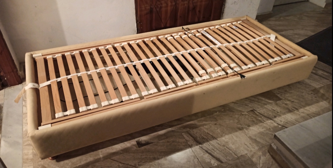 ΒΑΣΗ ΜΕ ΗΛΕΚΤΡΙΚΟ ΜΗΧΑΝΙΣΜΟ ΑΝΥΨΩΣΗΣ - Furniture Selections by Vasilis ...